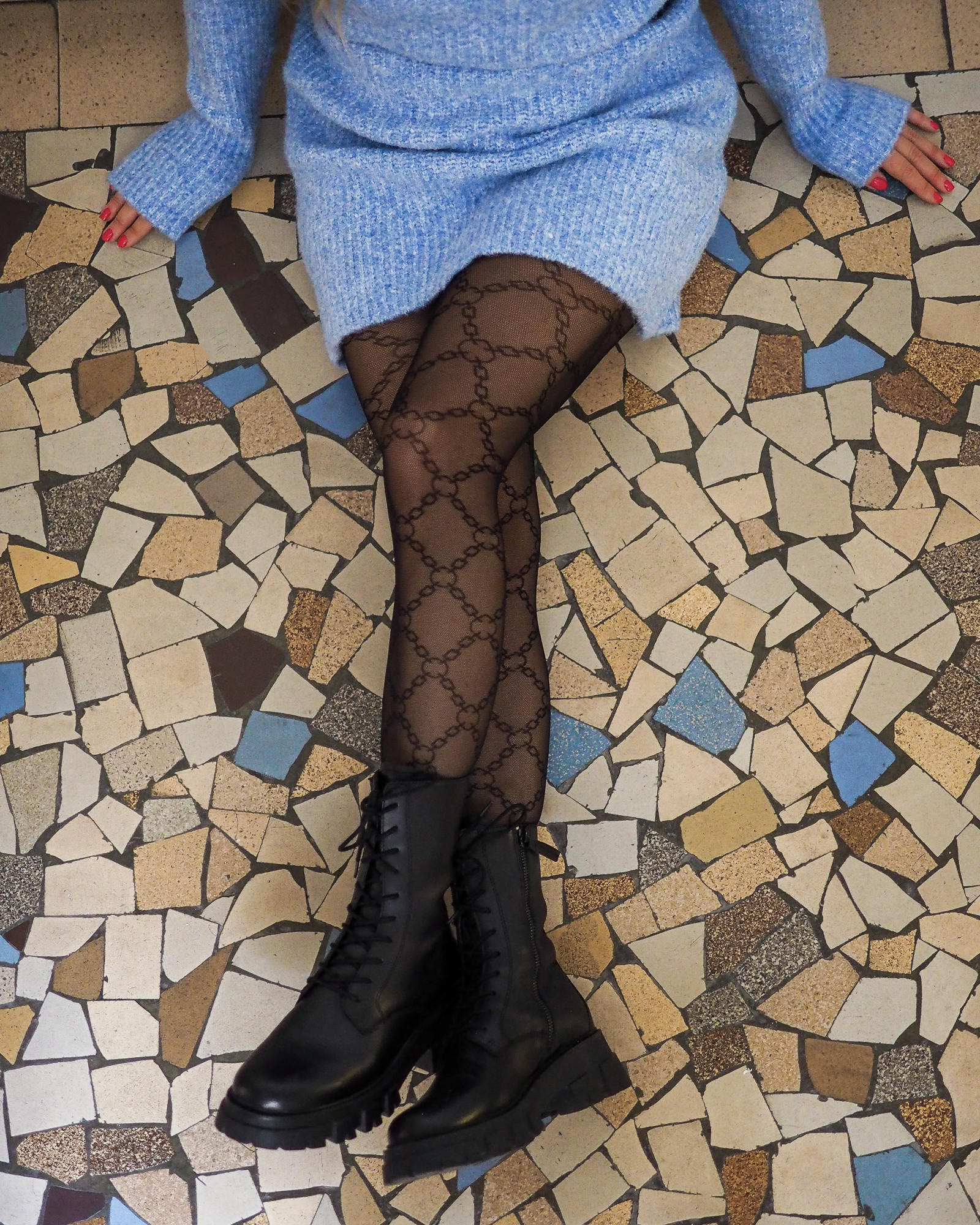 Belle en collant ! 3 idées look avec des collants fantaisie - La Minute ...